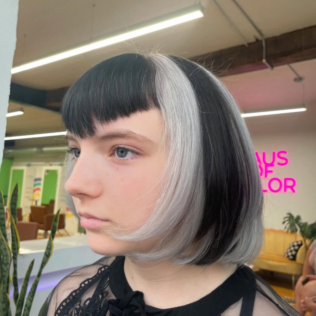 24 Vampire Hairstyles for Women That Are Dark, Glam, and Bold