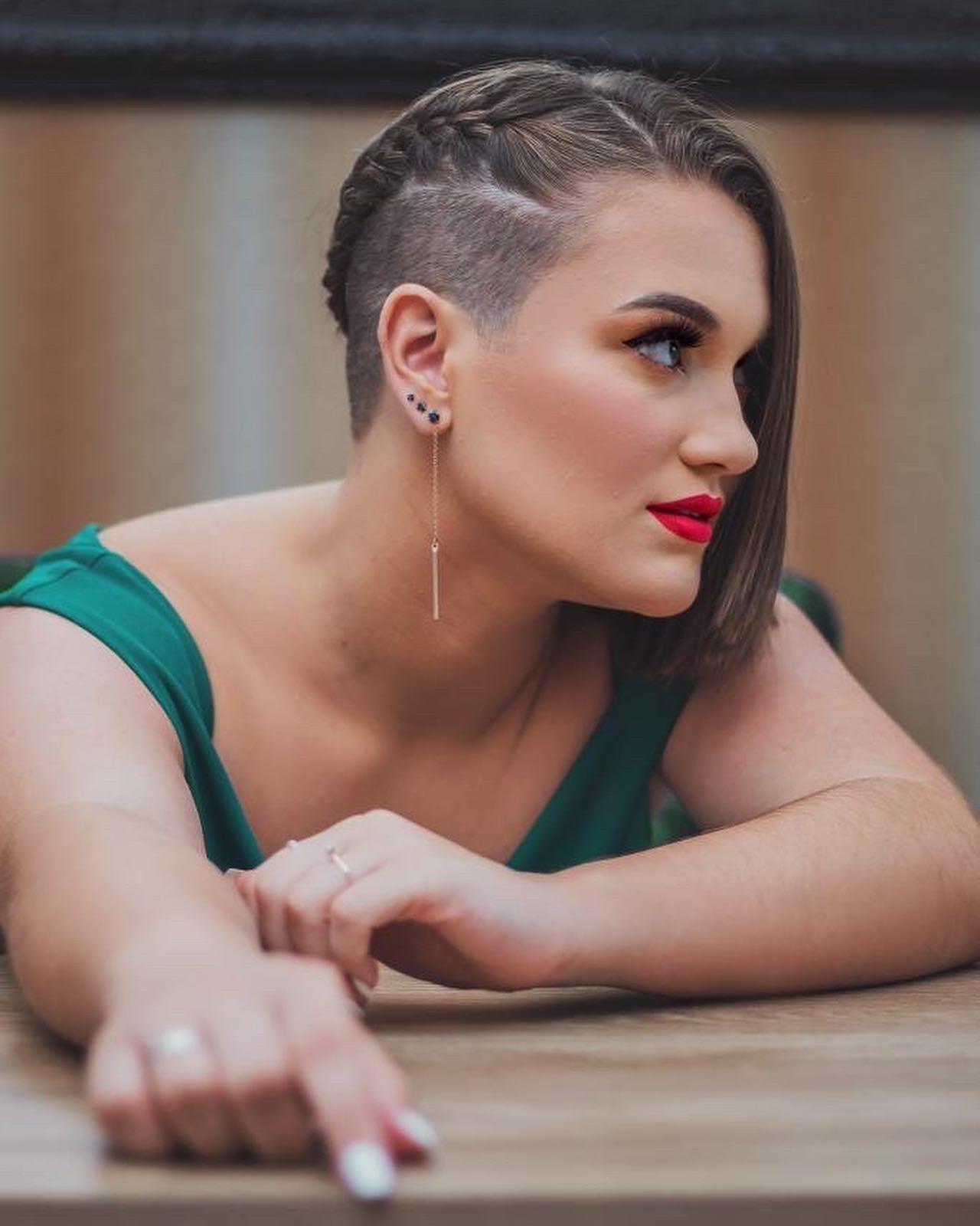 24 Chic and Modern Short Pixie Cut Ideas That Radiate Confidence
