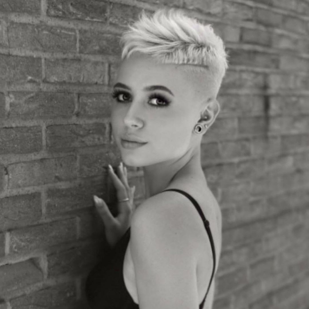 25 Creative Shaved Sides Pixie Cut Haircuts for a Trendy Look