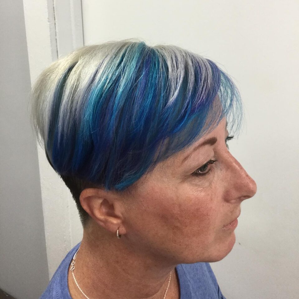 21 Edgy Short Hairstyles for Women Over 40 That Look Stunning