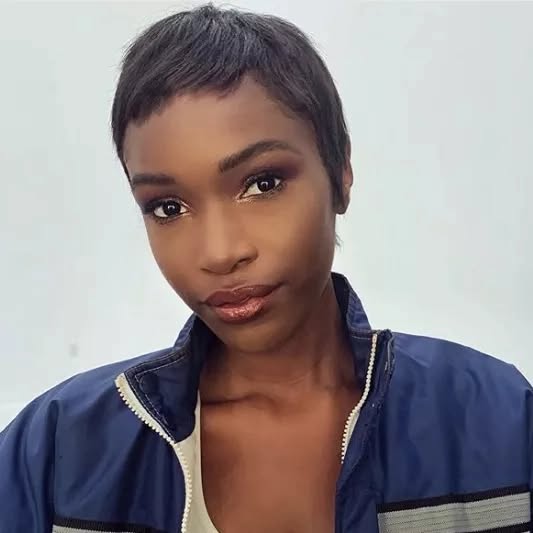 18 Chic and Modern Short Hairstyles for Oval Face Shapes