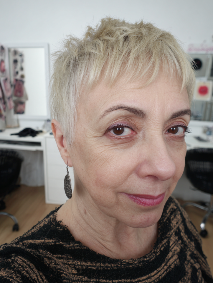 22 Bold Edgy Choppy Pixie Haircuts for Women Over 50