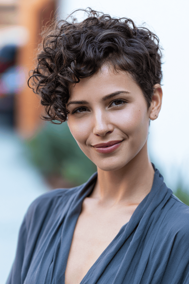 22 Curly Pixie Hairstyles That Work With Natural Volume