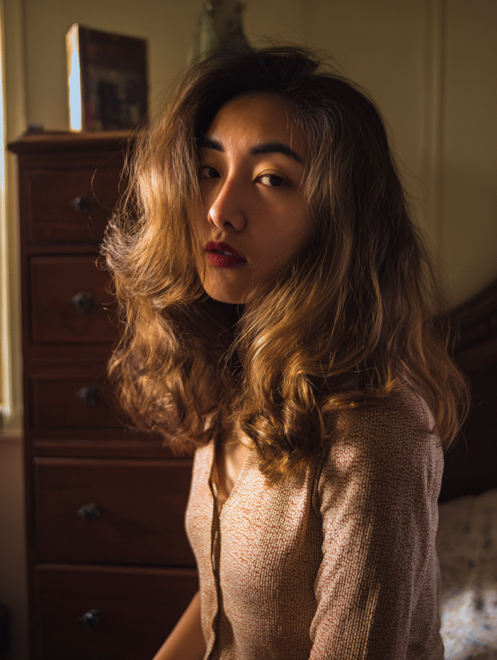 25 Shoulder-Length Hairstyles for Wavy Hair to Show Off Waves