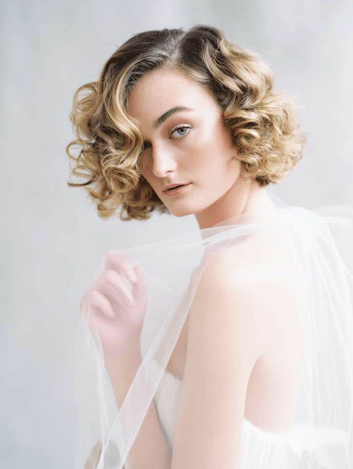 24 Fancy Hairstyles for Short Hair That Look Elegant and Polished