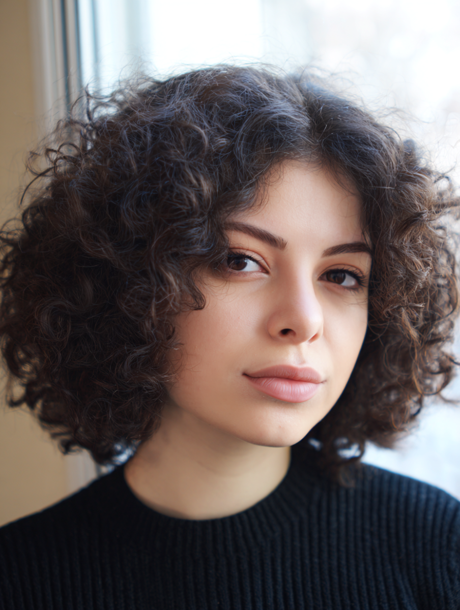 27 Medium Hairstyles for Full Faces That Slim and Define Beautifully